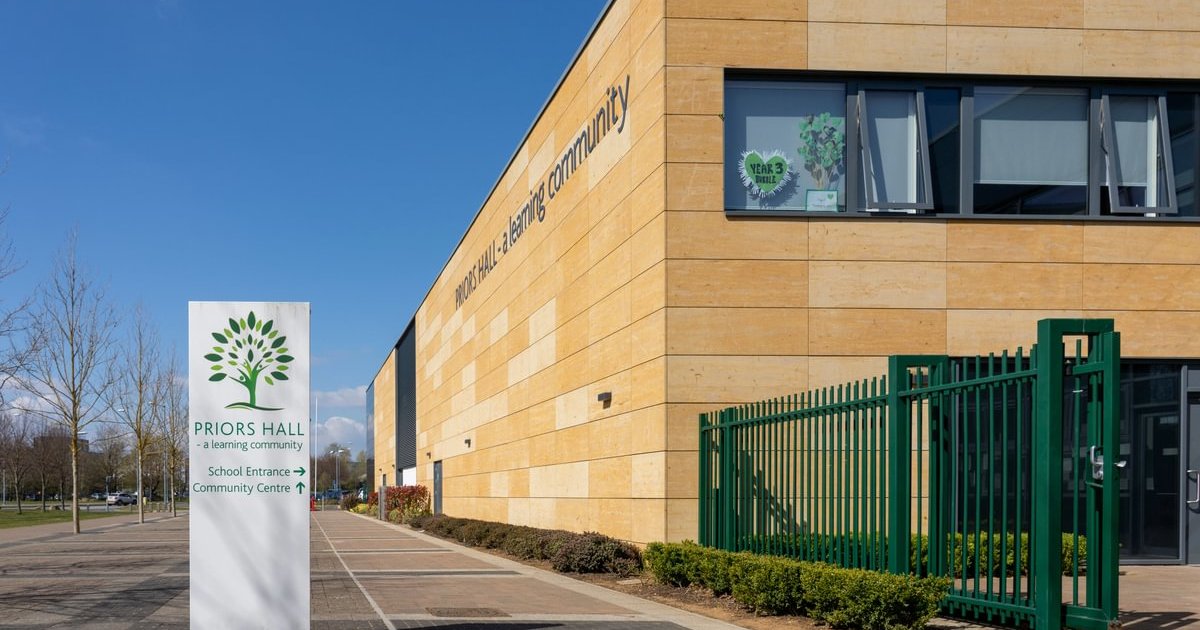 Priors Hall - A Learning Community School Tours